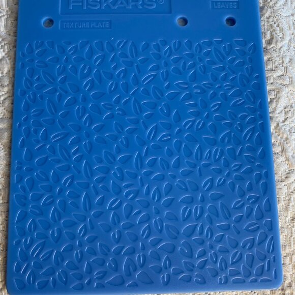 Fiskars | Office | Scrapbooking Fiskars Leaves Woodgrain Embossing ...